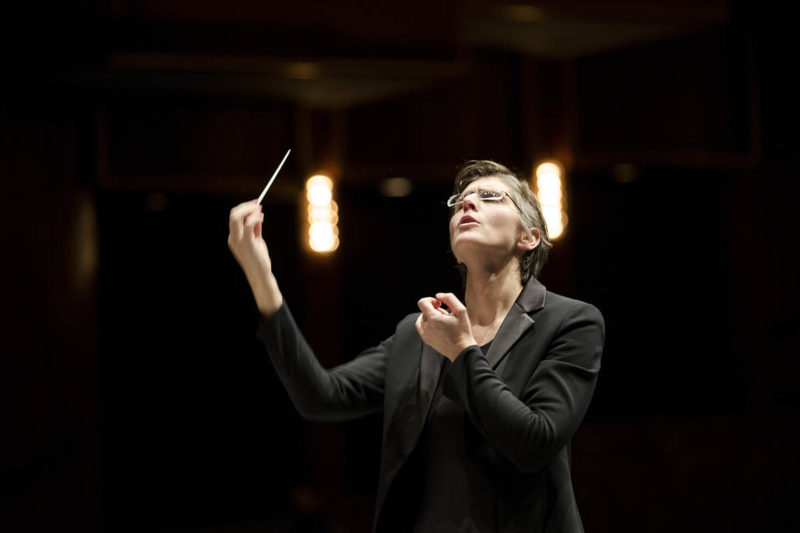 Chefdirigentin Elisabeth Fuchs - Philharmonie Salzburg