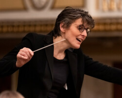 Pressematerial Elisabeth Fuchs - Philharmonie Salzburg