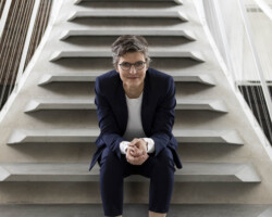 Pressematerial Elisabeth Fuchs - Philharmonie Salzburg